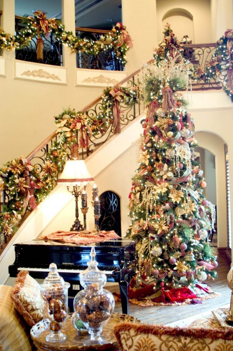 Top 50 Christmas House Decorations Inside - Home Decor UK