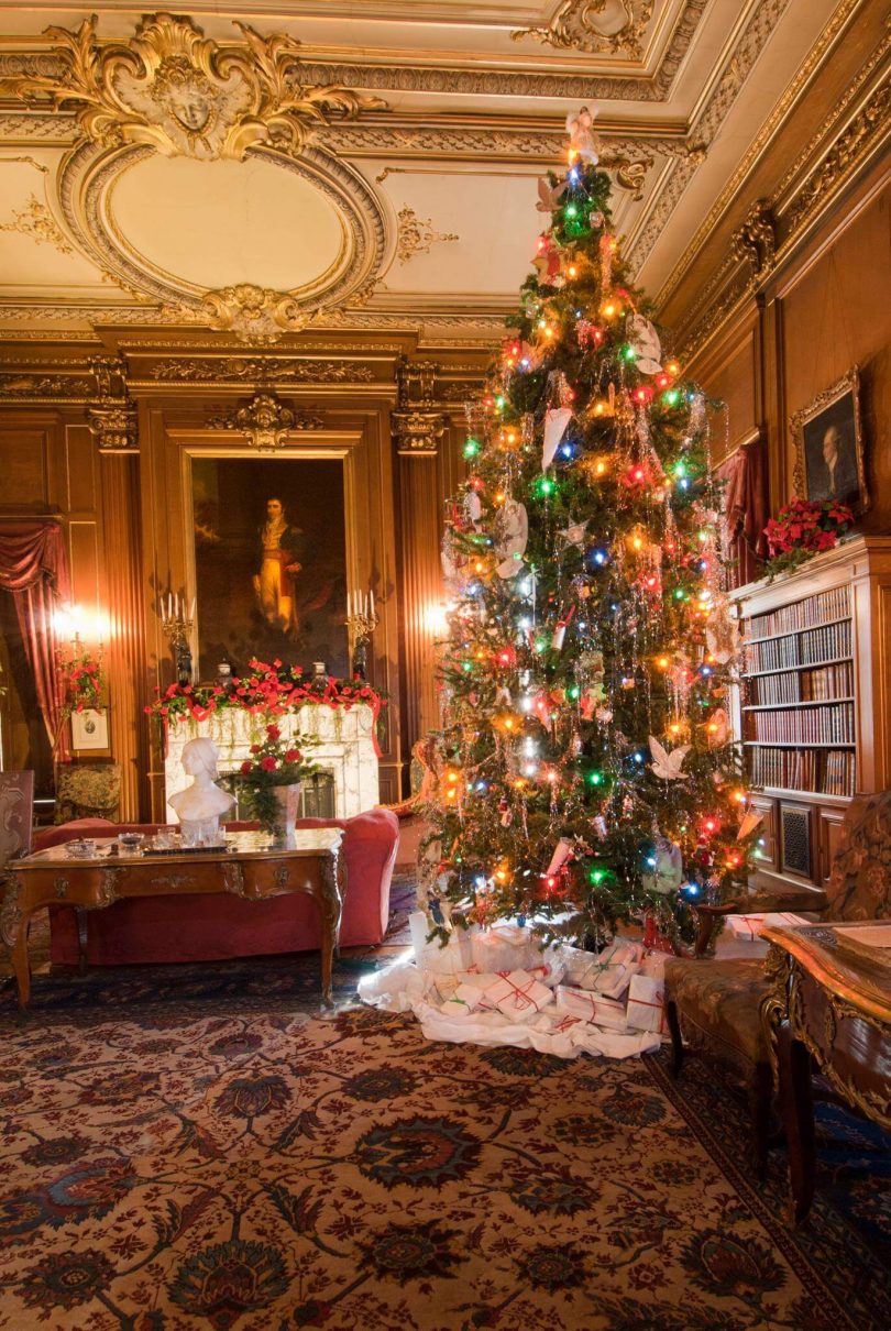 Top 50 Christmas House Decorations Inside - Home Decor UK