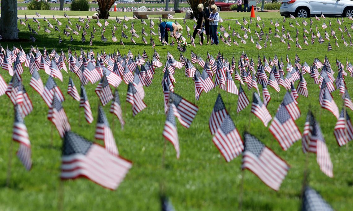 70 Best Memorial Day Decorations Ideas with Images 2020